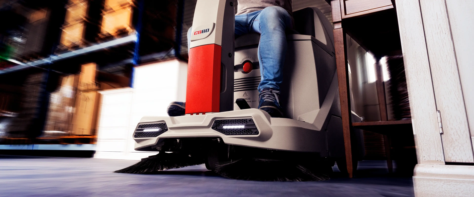 CS60 | Ride-on sweepers | Comac SpA
