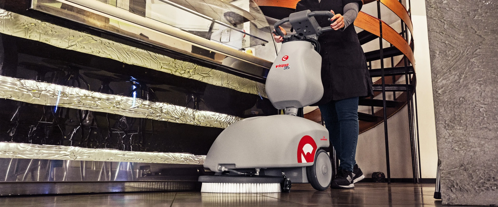 Vispa 35 | Walk-behind floor scrubbers | Comac SpA